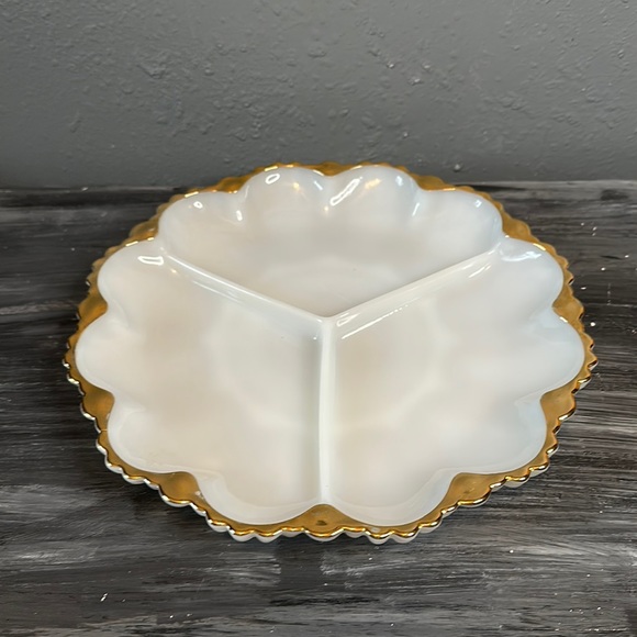 Anchor Hocking | Dining | Vintage Anchor Hocking Milk Glass Divided ...